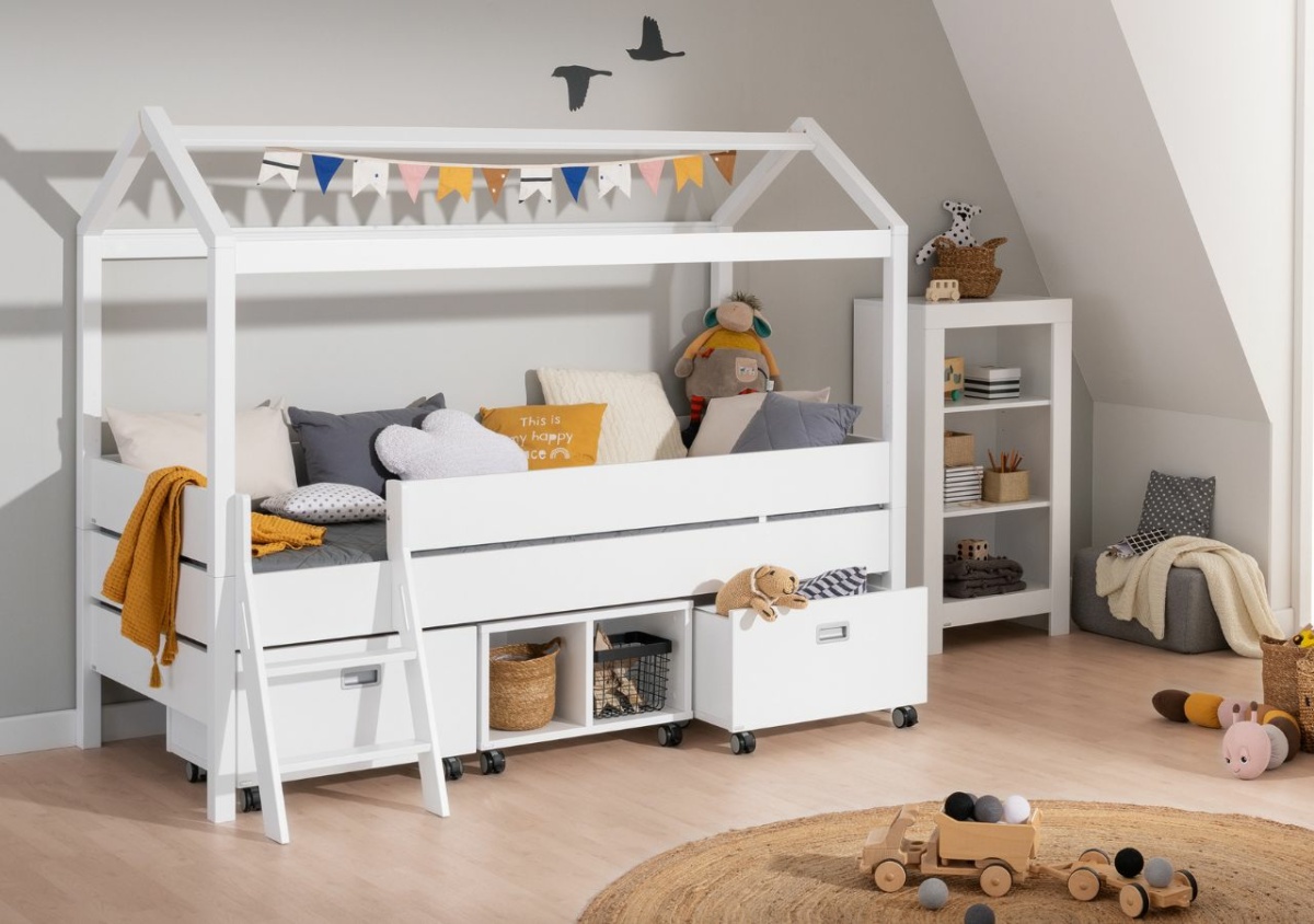 Verwunderlich Kinder Kleiderschrank Fuer Dachschraege Bild
